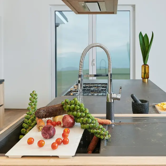 SCHOCK SC-550 - Dřezová baterie s flexibilním ramenem a sprškou, Nero ...