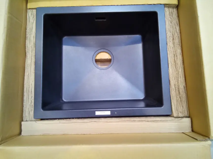 Grohe - Kompozitný drez K700 s odtokom, 53x46 cm, granitová čierna ...